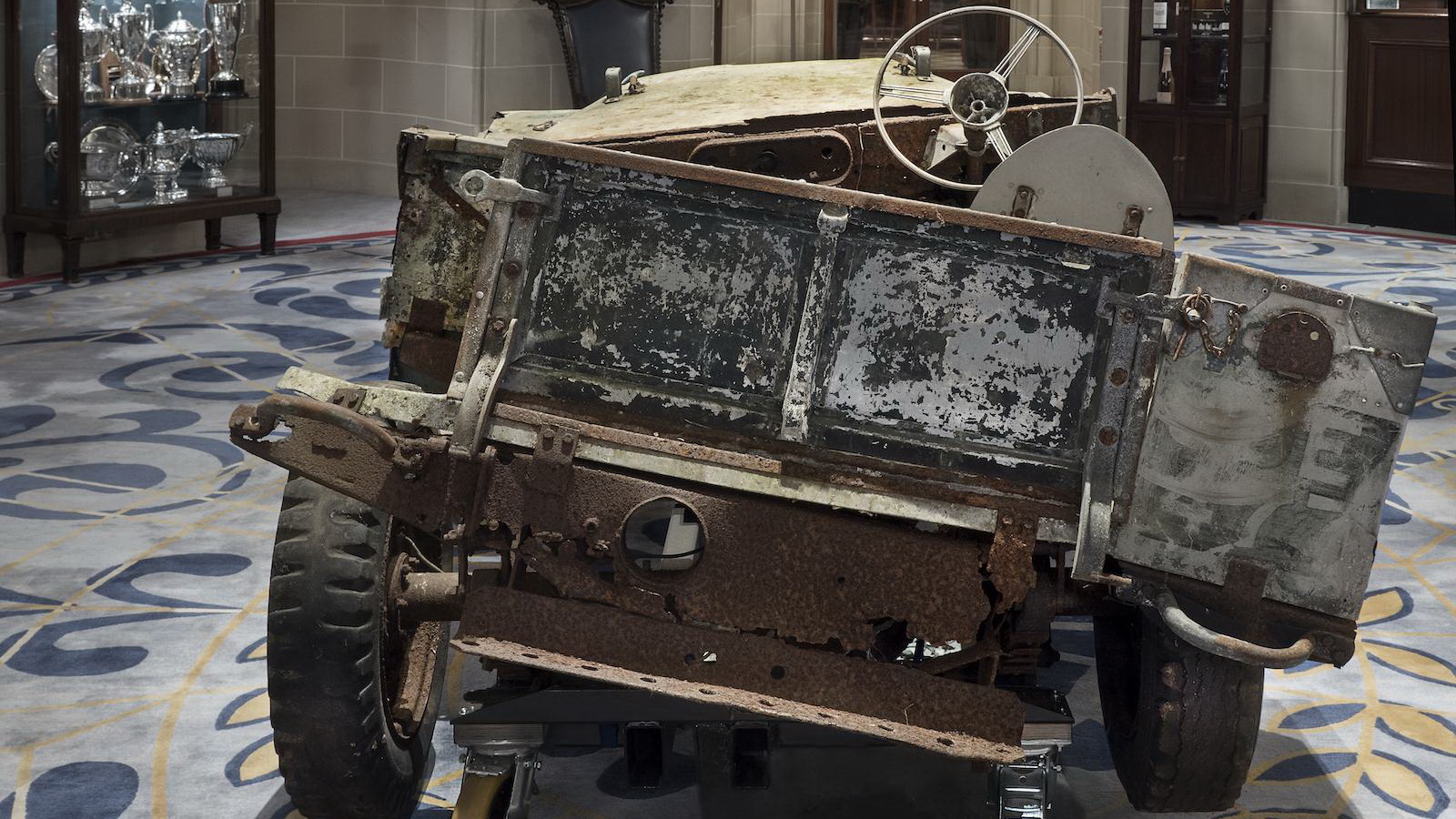 » 首台量產重光